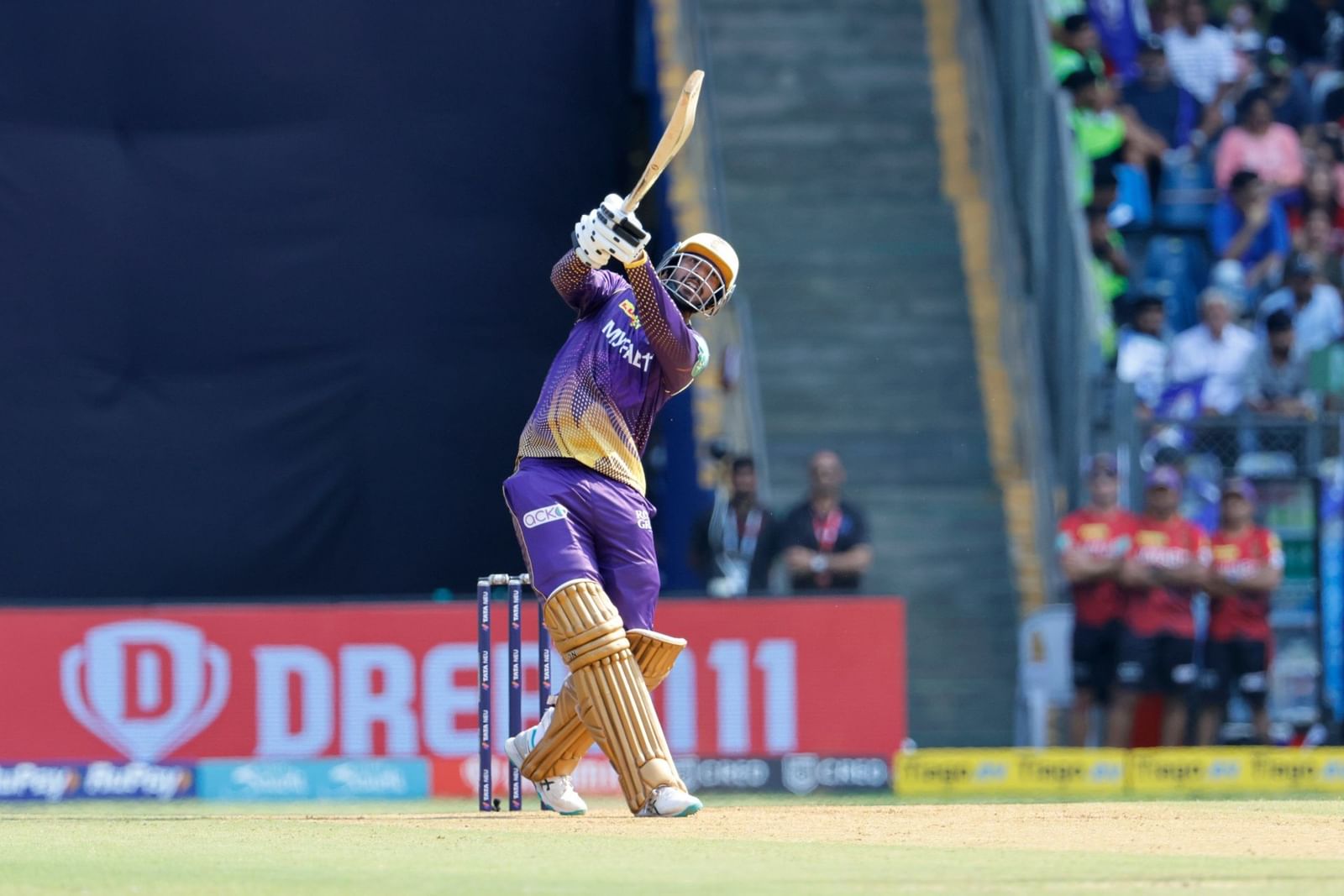 [Watch] Venkatesh Iyer becomes the first KKR batter to score a hundred ...