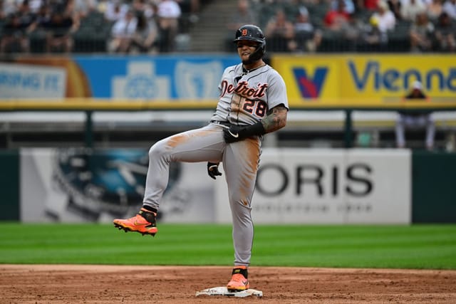 How are Javier Baez and Jose Berrios related? Uncovering the familial ...