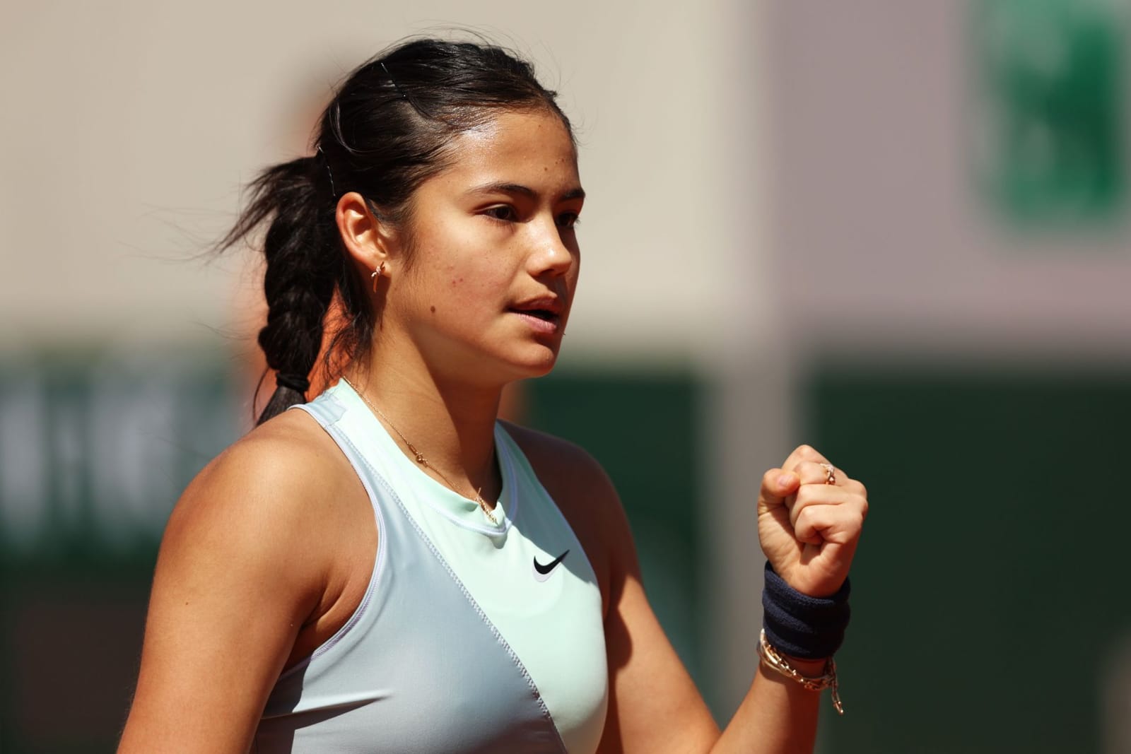 Madrid Open 2023: Emma Raducanu vs Viktoriya Tomova preview, head-to ...