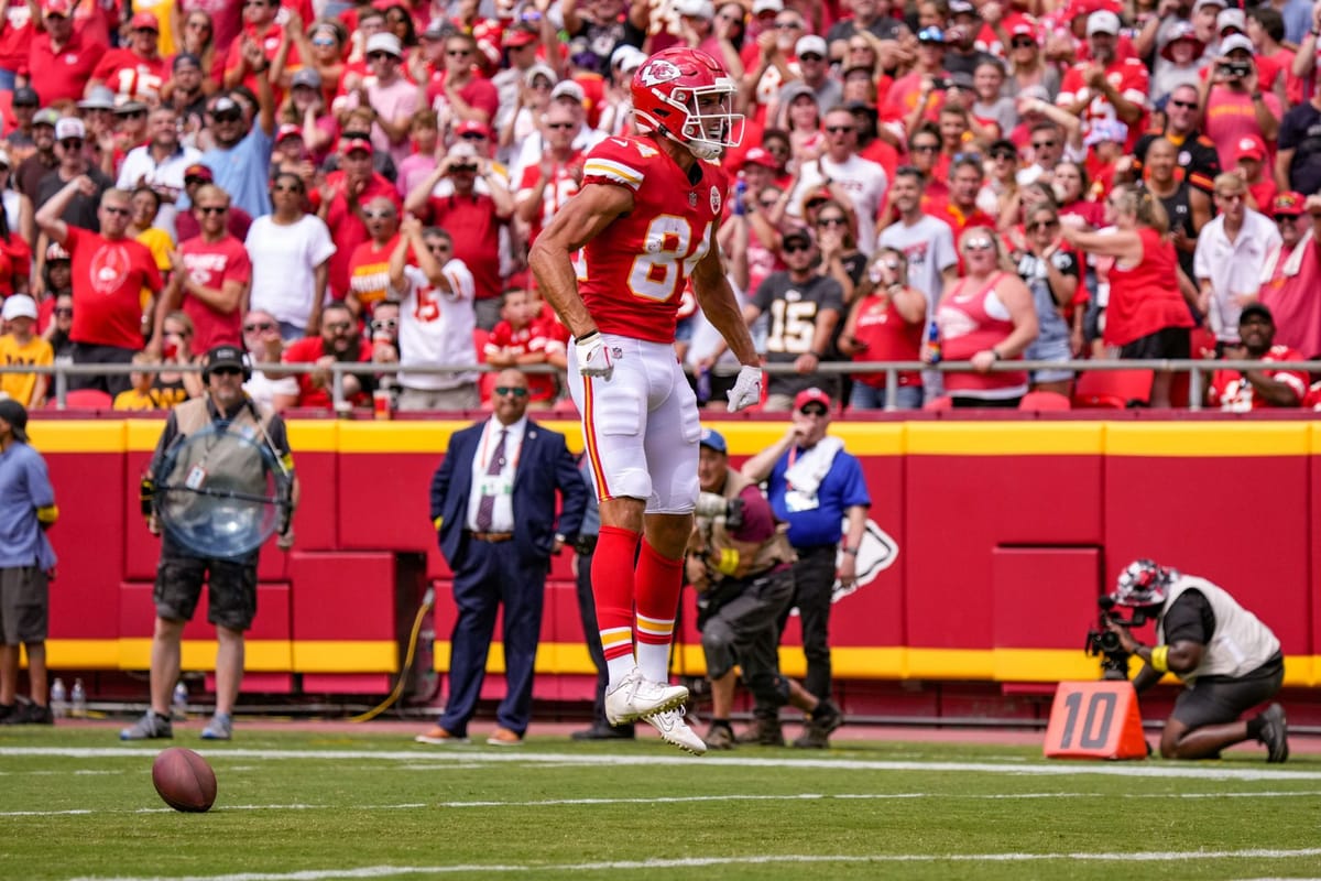 Justin Watson’s Chiefs contract: How much will Patrick Mahomes ...