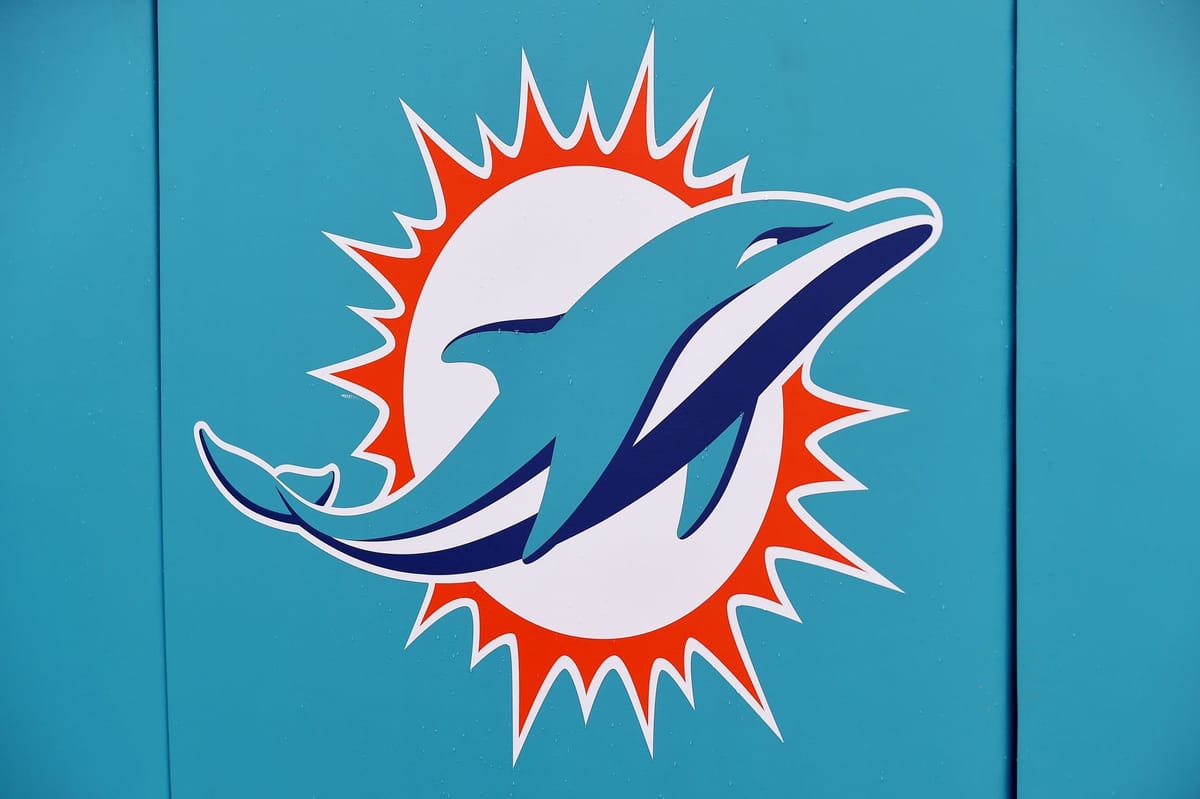 Former Miami Dolphins TE & OL Ronnie Lee dies at age 66