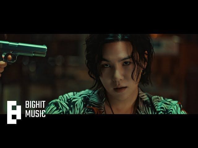 “Freaking Genius”: BTS’ SUGA sends ARMYs into a fan frenzy with a ...