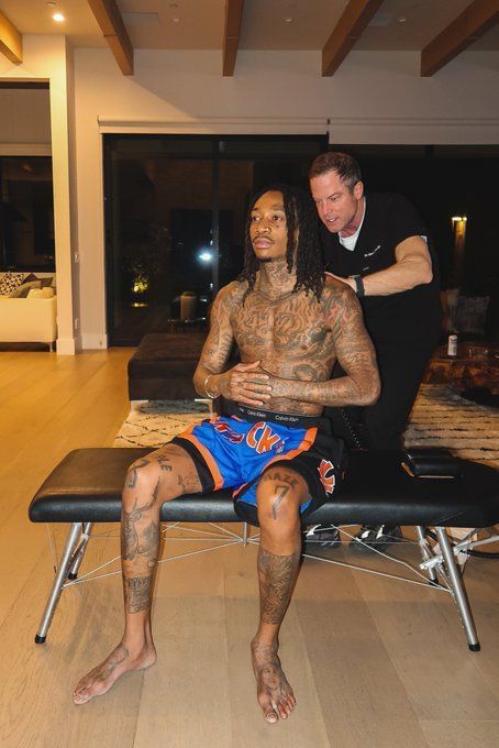 Wiz Khalifa: “I get pedicures but my feet still dry”: Wiz Khalifa feet ...