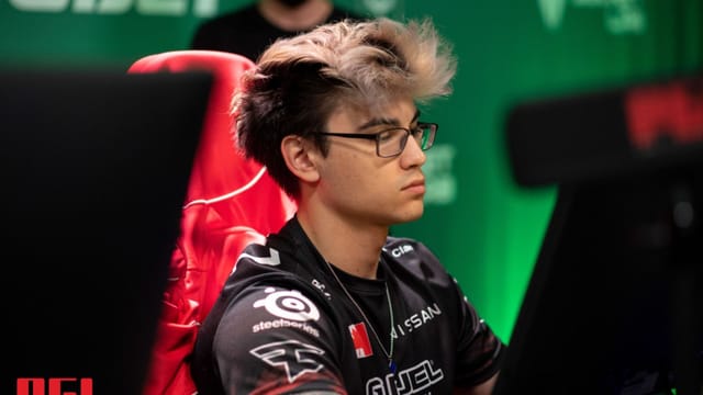 Twistzz CS:GO settings (2023): Crosshair, configuration, keybinds ...