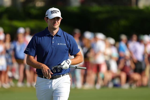 Watch: Gallery members time Patrick Cantlay as he takes around 3 ...