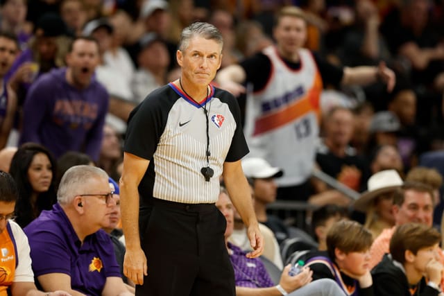 Why is Scott Foster nicknamed ‘The Extender’ by NBA fans? Looking at ...