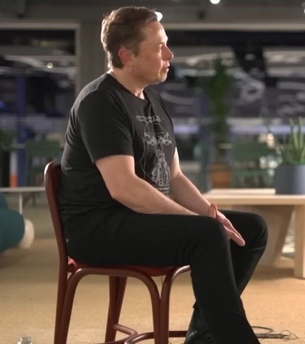 Andrew Tate reacts to Elon Musk allegedly doing his hand sign during ...