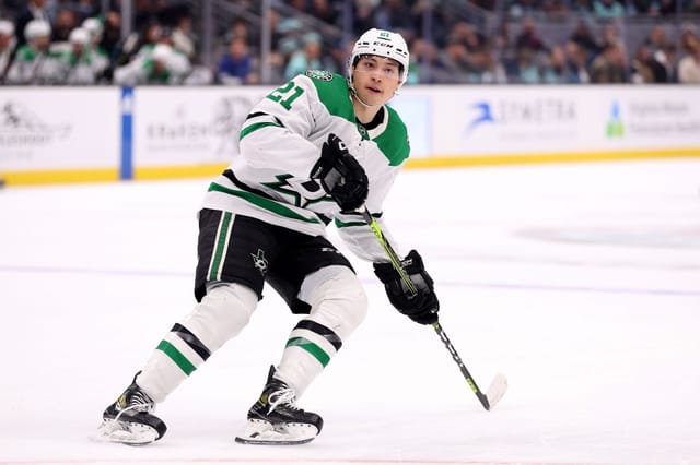 Who is Jason Robertson? Meet the player who became the first to score ...