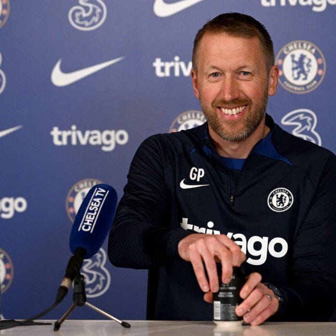 "We have 11 fools", "Disgrace" - Twitter explodes as Chelsea suffer 2-0 ...