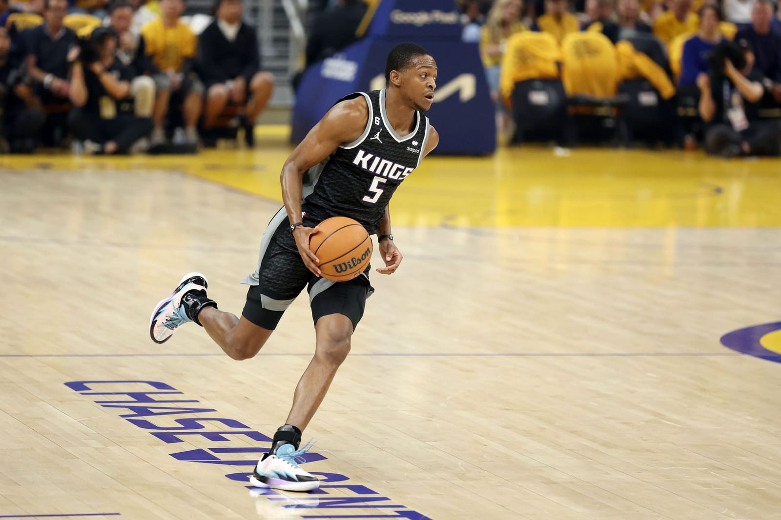 De'Aaron Fox News, Biography, NBA Records, Stats & Facts