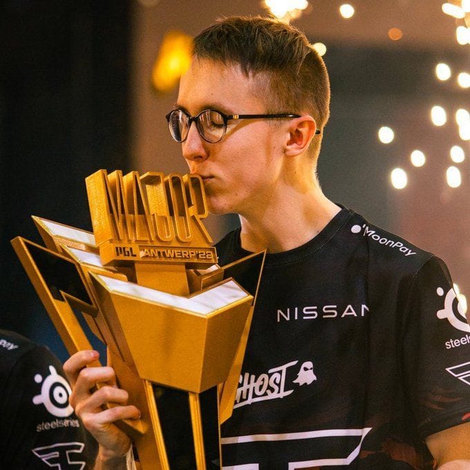 ropz CS: GO settings (2023) - Crosshair, configuration, keybinds ...