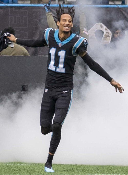 "Bro thinks it’s a gender reveal" - NFL fans brutally roast Chosen ...