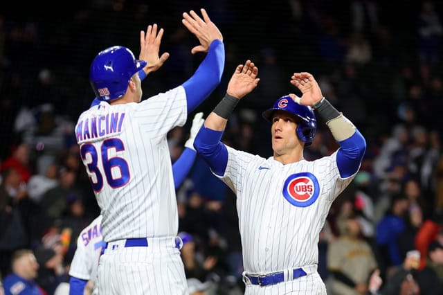 MLB Twitter delighted as super cute moment during Chicago Cubs game ...