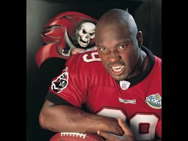 NFL: Who are the three Best Defensive Tackles Ever? Ranking all-time ...