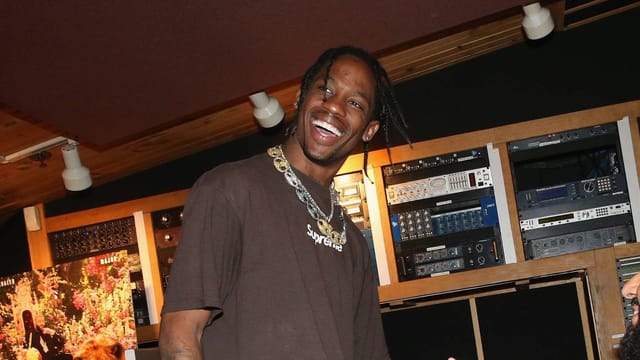 How old is Travis Scott?