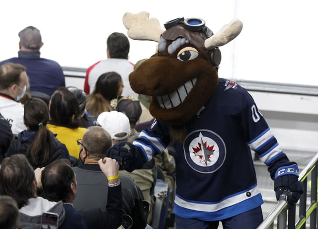 Who is the Winnipeg Jets mascot? What is his name?
