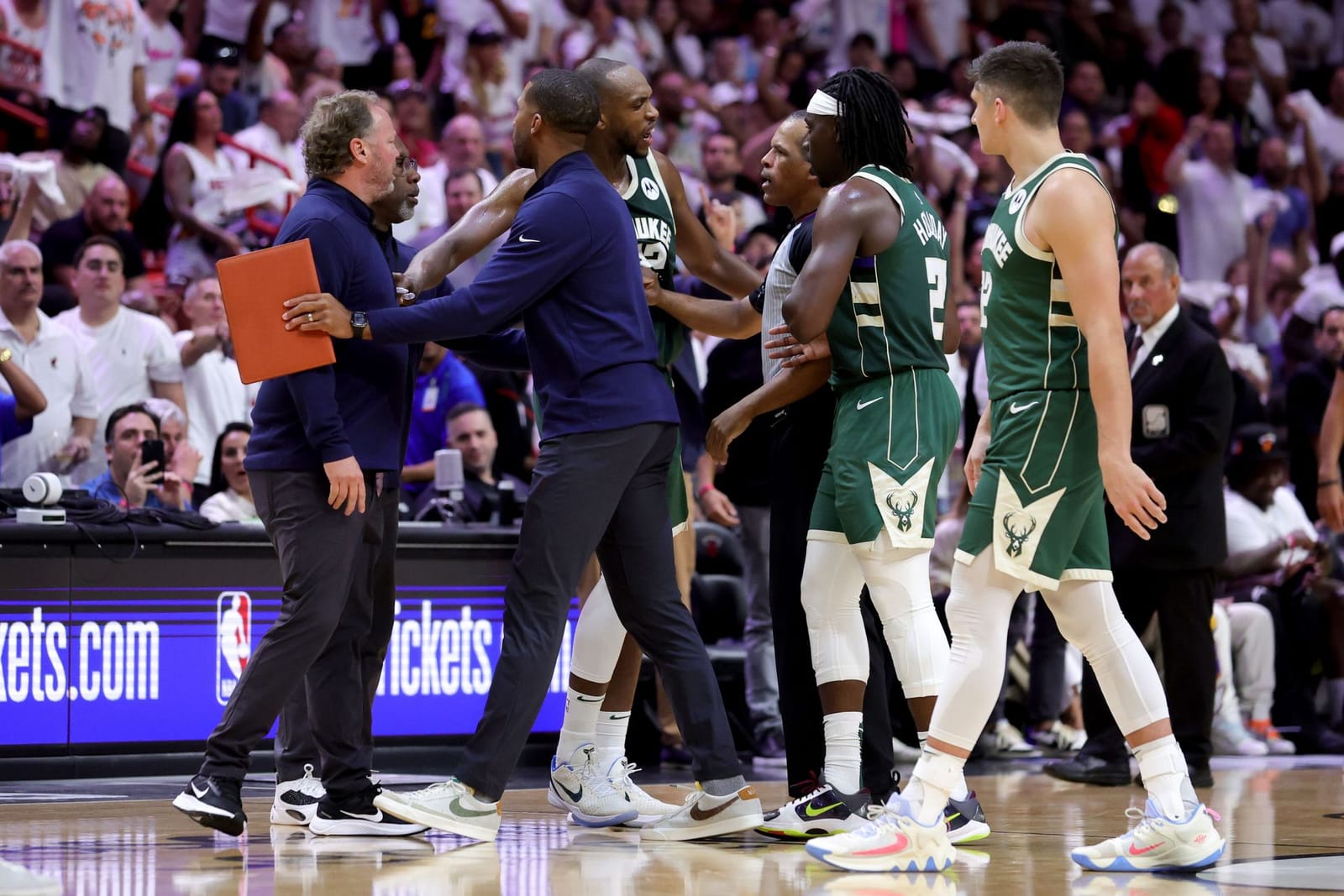 5 NBA teams that should try to sign Monty Williams