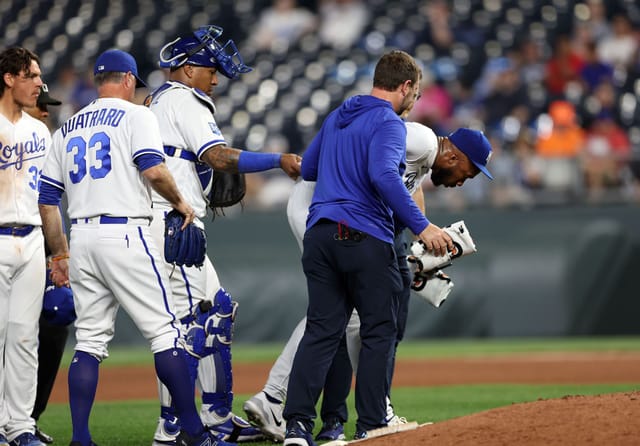 What happened to Amir Garrett? MLB Twitter has had enough of the Royals ...