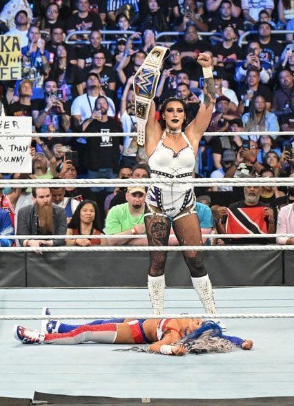 "Me watching the Lollipop like a SINNER"- WWE Universe reacts to Rhea ...