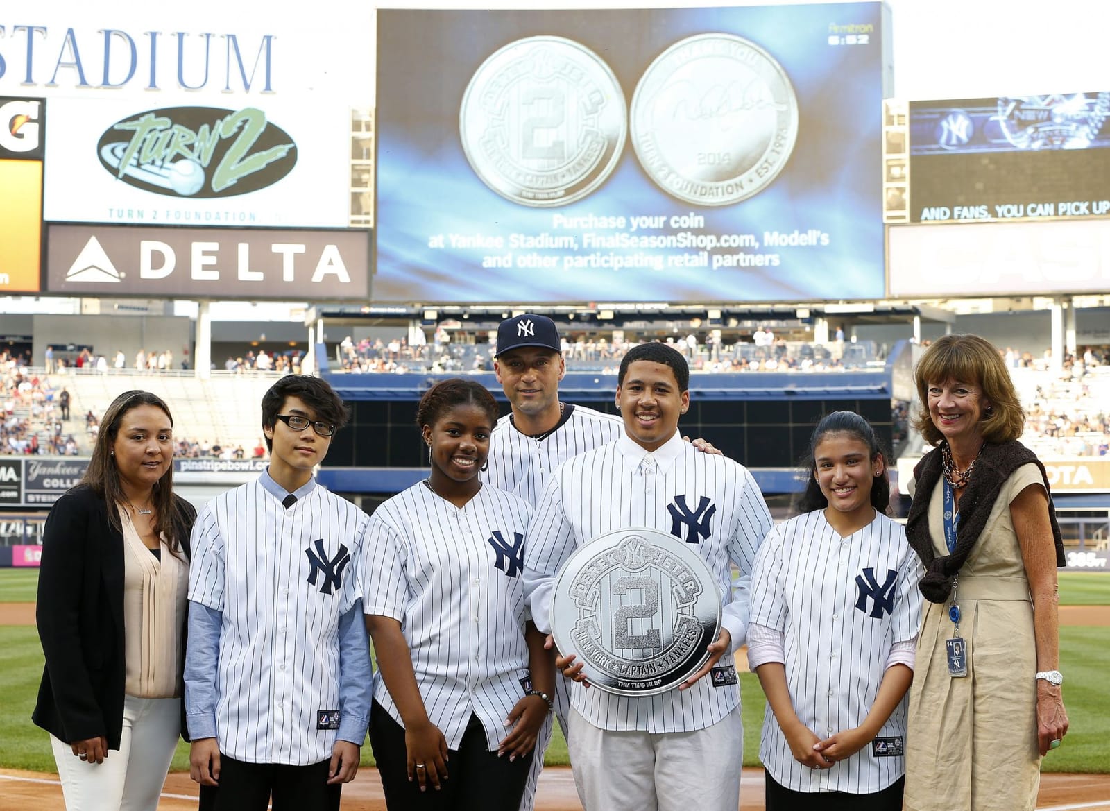 In Photos: Derek Jeter tees off with Paige Spiranac at star-studded ...