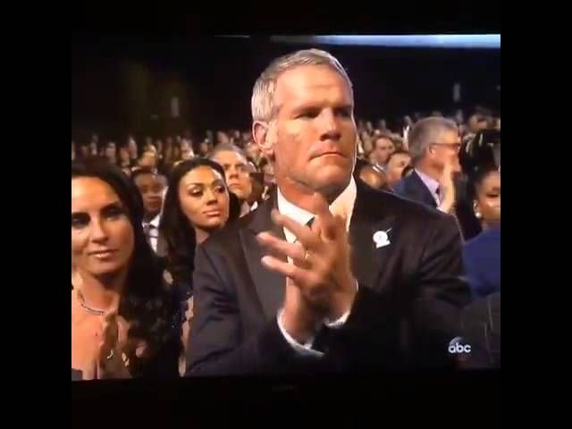 What was the Brett Favre-Caitlyn Jenner clap incident all about ...