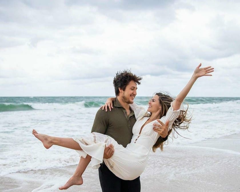 Brandon Montour NHL Florida Panthers: Brandon Montour’s wife Ryian and ...