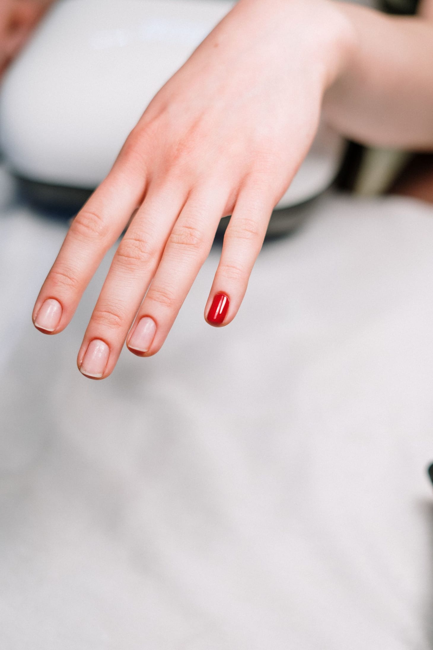 Vitamin B12 for Nails: 6 Key Benefits for Nail Health