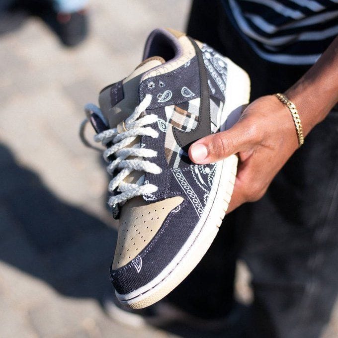 Travis Scott x Nike SB Dunk Low "Cactus Jack" sneakers: Restock and ...