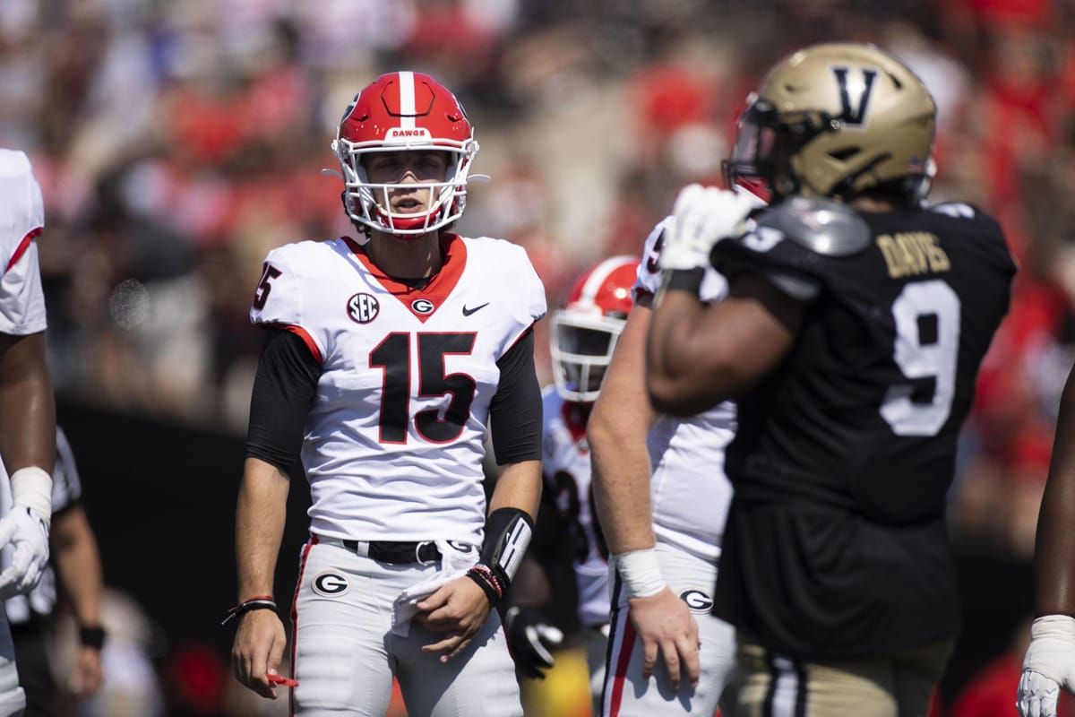 Who will be the Georgia Bulldogs starting QB in 2023? Exploring the ...
