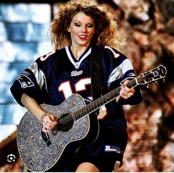 Taylor Swift gets roasted on NFL Twitter over Eagles confession - "No ...