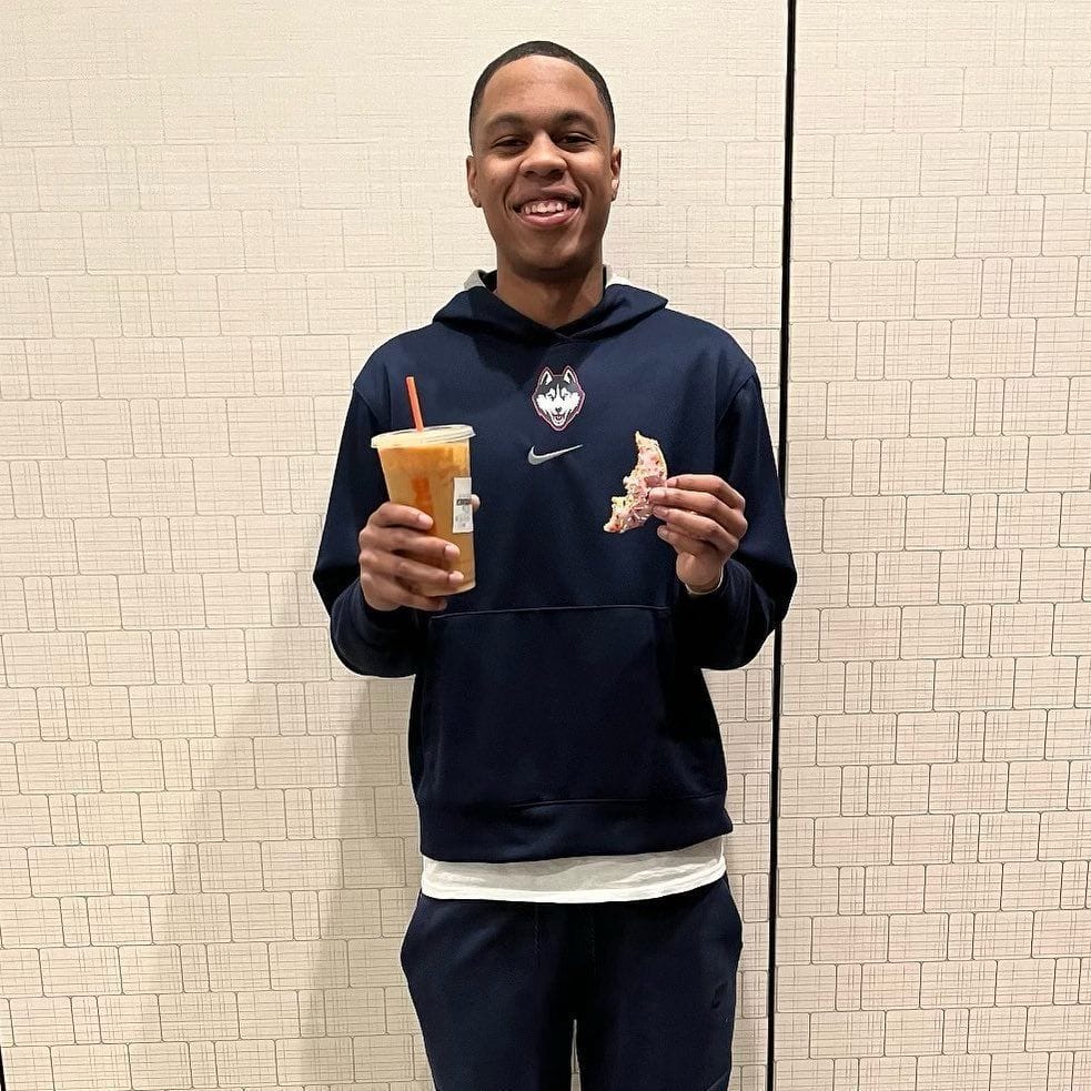 Who are Jordan Hawkins parents?