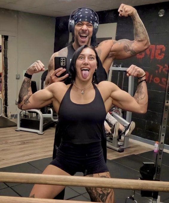 PHOTO: Rhea Ripley poses for impressive picture at the gym with 40-year ...