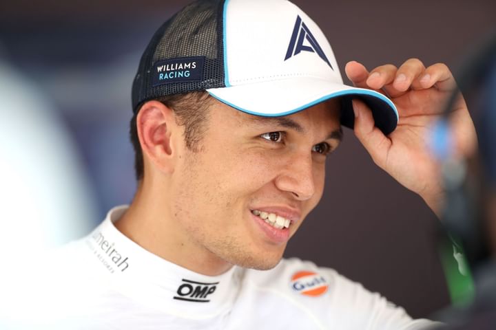 Who is Alex Albon’s golfer girlfriend Muni ‘Lily’ He?