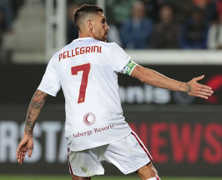 5 best number 7s in football right now (2022-23)