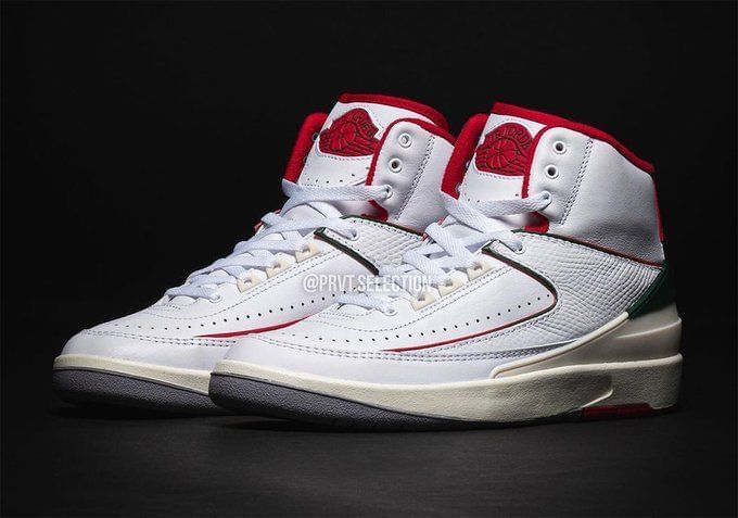 Green patch on Nike Air Jordan 2 "Fire Red" is a problem for sneaker lovers