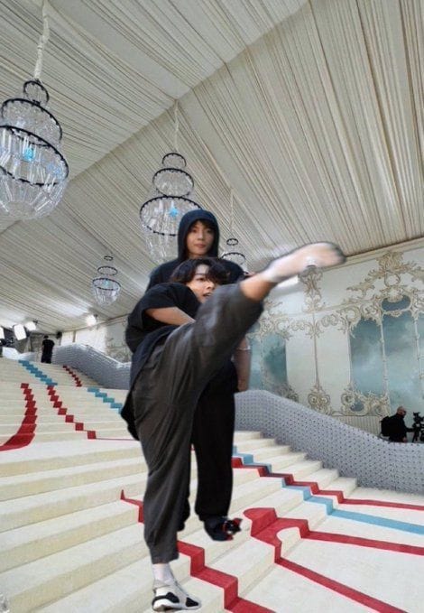 Jason Derulo: Fact Check: Is the viral Jason Derulo Met Gala photo real ...