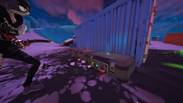 Fortnite: How to open a two-lock chest