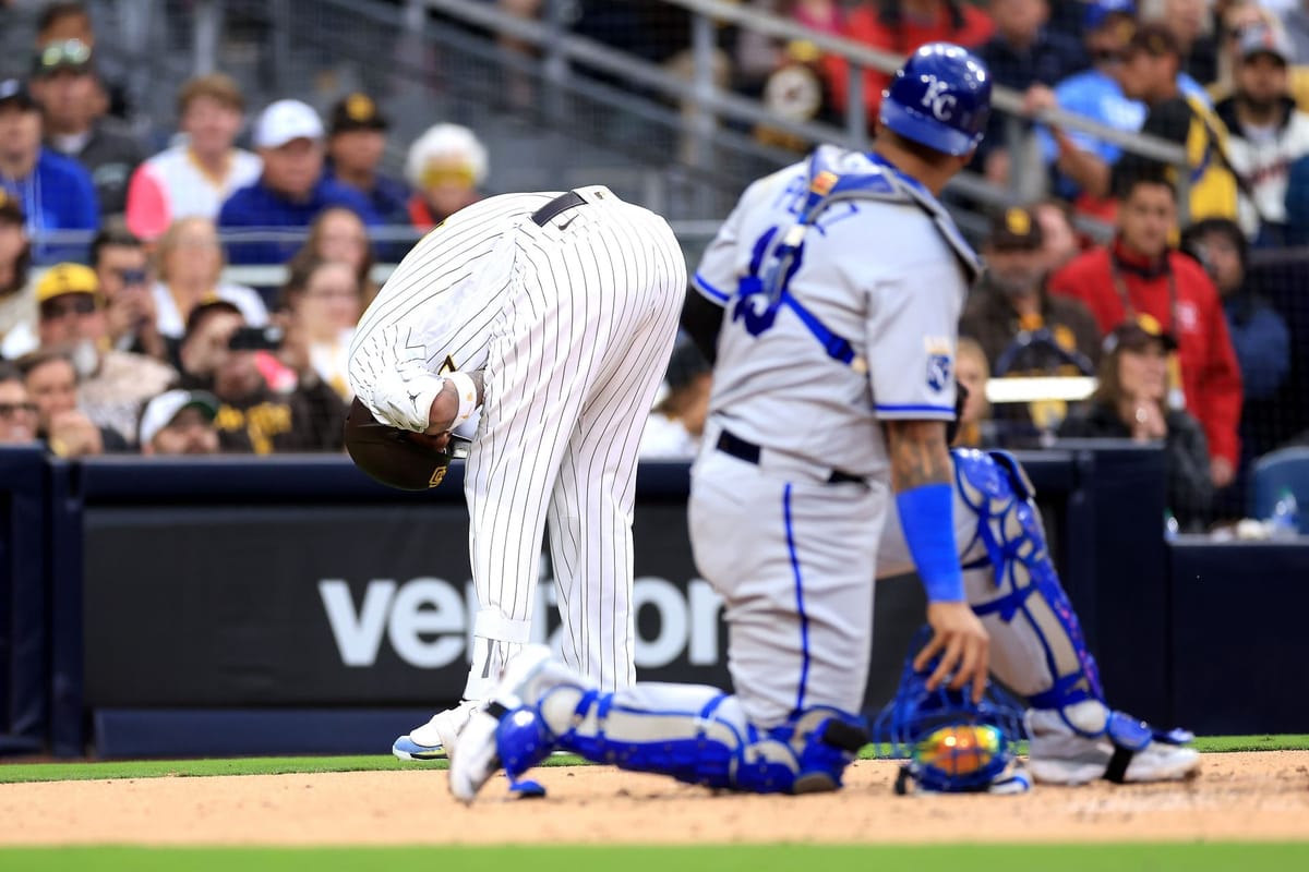 San Diego Padres fans gutted as Manny Machado has fractured hand, team ...