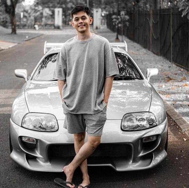 Oura Gaming's Profile, Net Worth, Age, Height, Relationships, FAQs