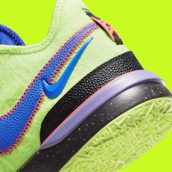 Nike LeBron NXXT Gen: LeBron James x Nike LeBron NXXT Gen “Ghost Green ...