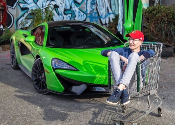 MrBossFTW's Profile, Net Worth, Age, Height, Relationships, FAQs