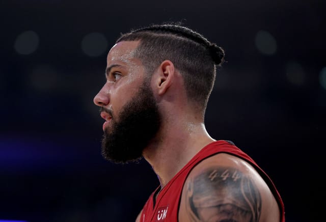 Fact Check: Did J Cole help Caleb Martin to sign with Heat ...