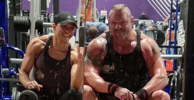 Who is Zoey Stark's Boyfriend, Tom Howard?