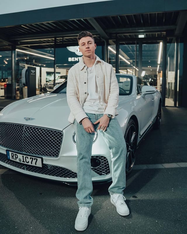 iCrimax's Profile, Net Worth, Age, Height, Relationships, FAQs