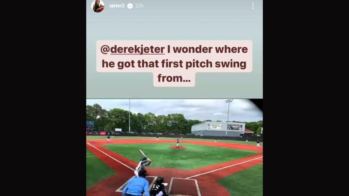 Derek jeter: Derek Jeter's sister Sharlee Jeter beams as son jumps on ...