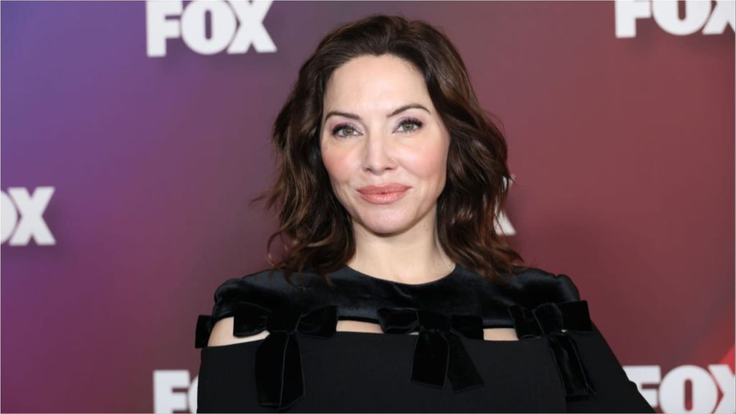 How old is Whitney Cummings? All about the comedian as she announces pregnancy