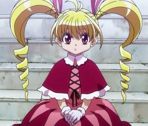 10 adult Anime characters who look like a child