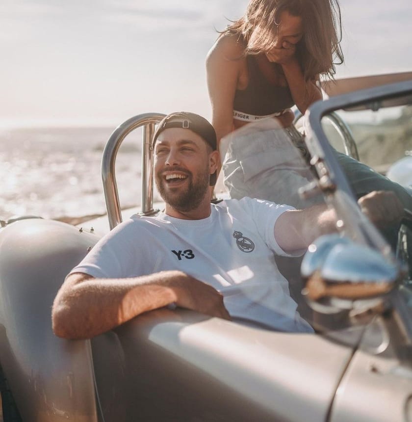 Valouzz's Profile, Net Worth, Age, Height, Relationships, FAQs