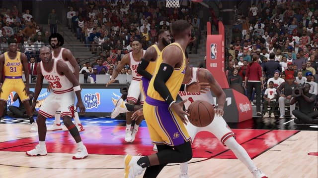 set a screen: How to set a screen in NBA 2K23