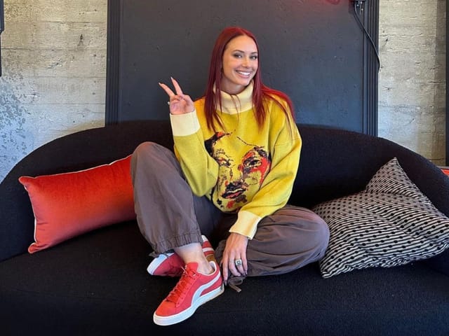 Who is YesJulz? Influencer issues statement on 2014 LeBron James affair ...